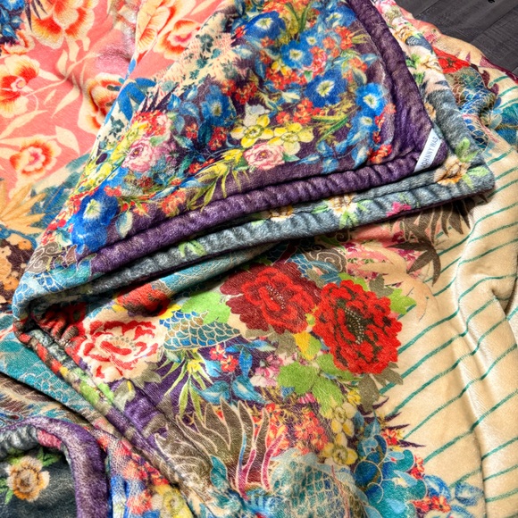 Johnny Was | Bedding | Johnny Was Laurel Canyon Cozy Blanket | Poshmark